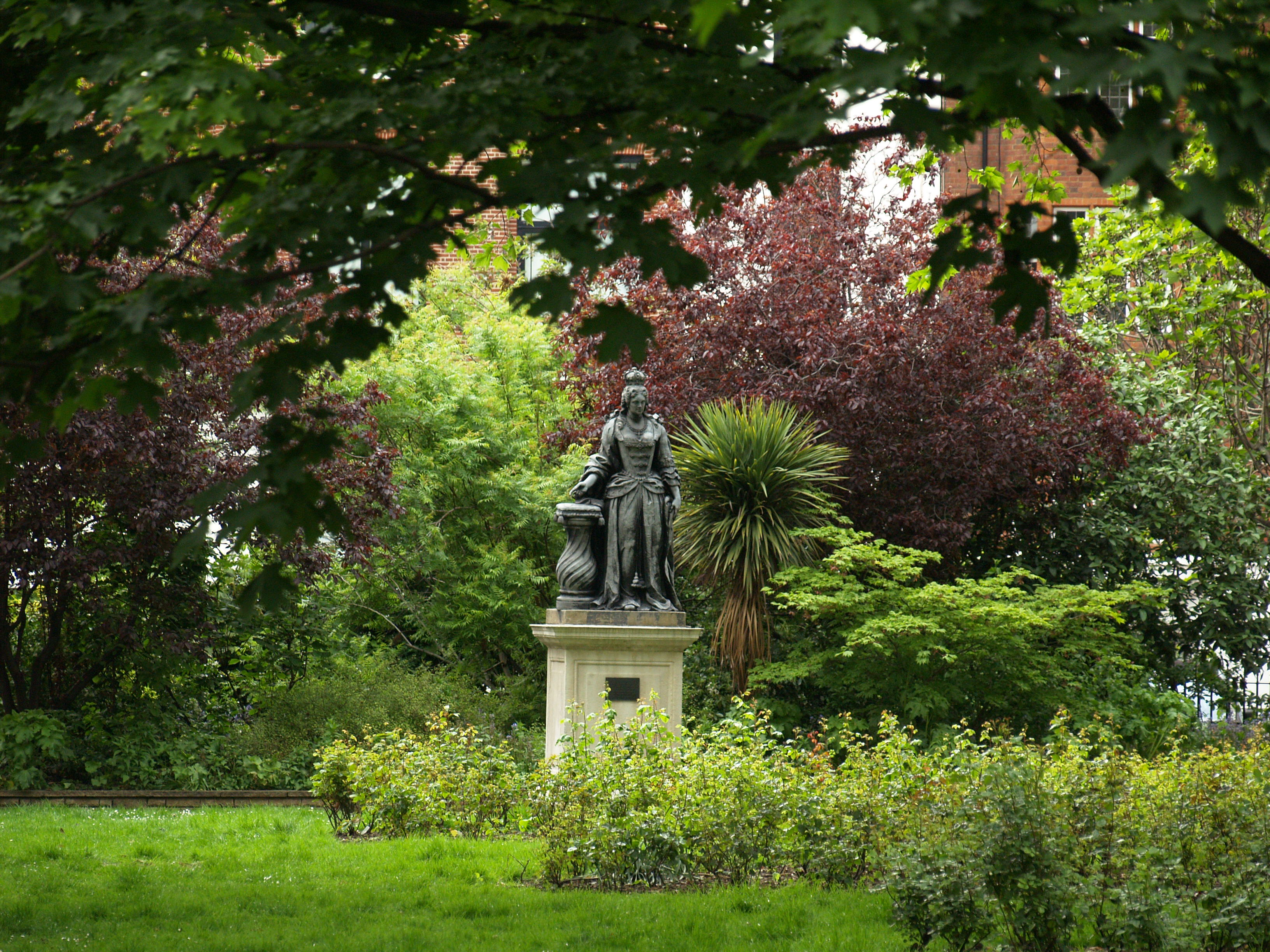 Queen Square | Bloomsbury Squares & Gardens